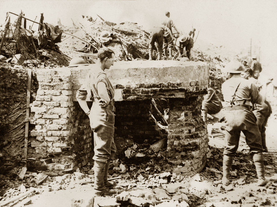 'Demolishing a captured German strongpoint', 1916 (c) | Online ...