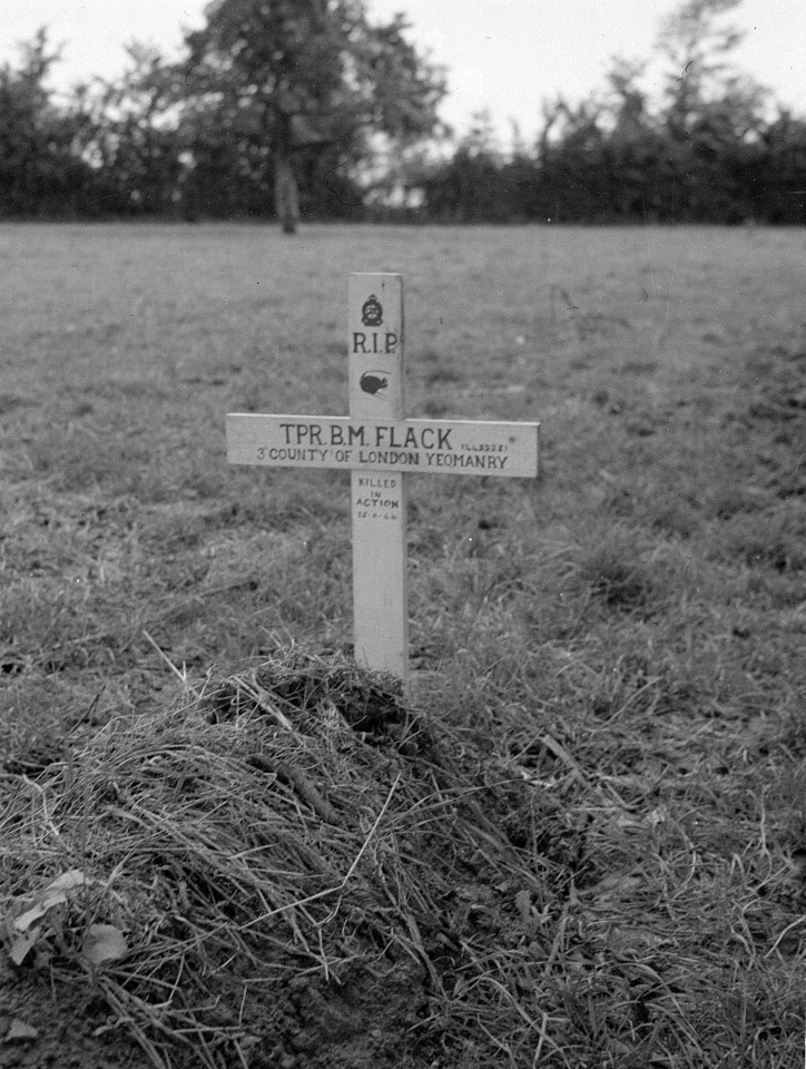 Grave of Trooper Brian Flack, 3rd County of London Yeomanry ...