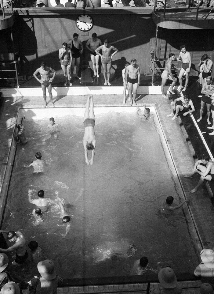 'Swimming', HMT Orion en route to Egypt, 1941 | Online Collection ...
