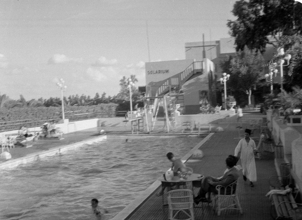 'The pool at Mena House Hotel', Egypt, 1943 | Online Collection ...