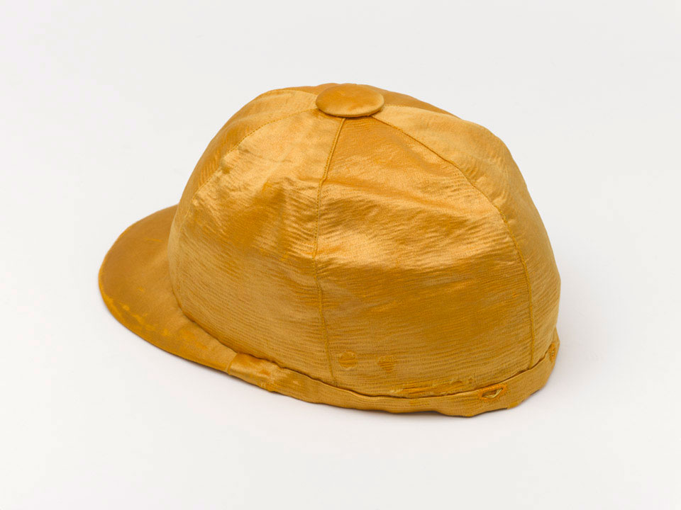 Horse-racing riding cap, Lieutenant Augustine Henry Brooke, 18th King ...