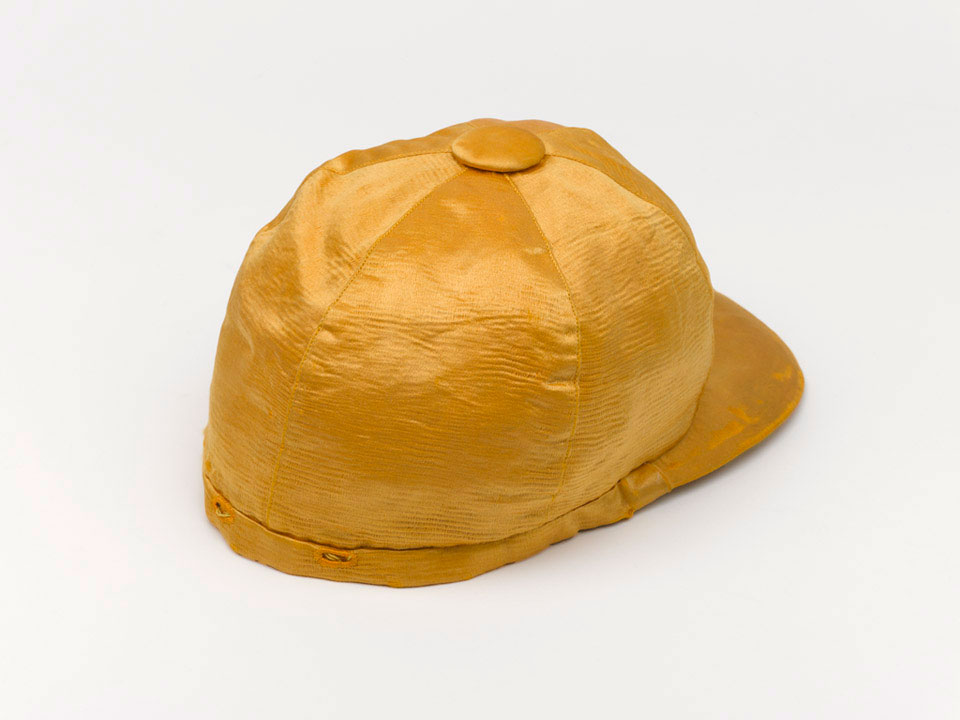 Horse-racing riding cap, Lieutenant Augustine Henry Brooke, 18th King ...
