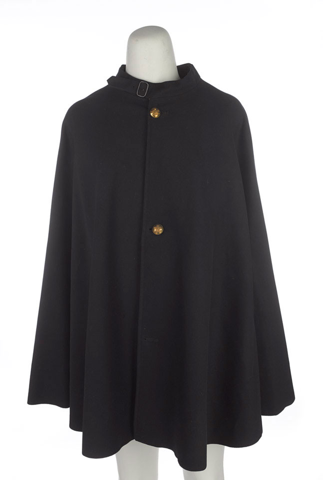 Officer's cape, Lieutenant-Colonel George Henry Badcock, 7th Bengal ...