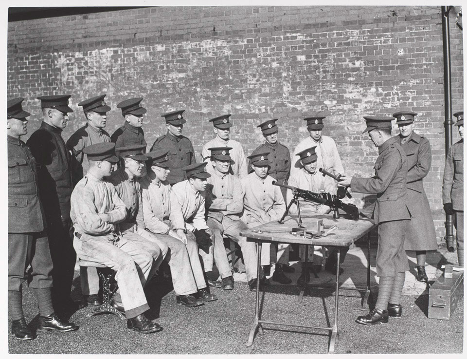 Bren gun training, 1939 (c) | Online Collection | National Army Museum ...