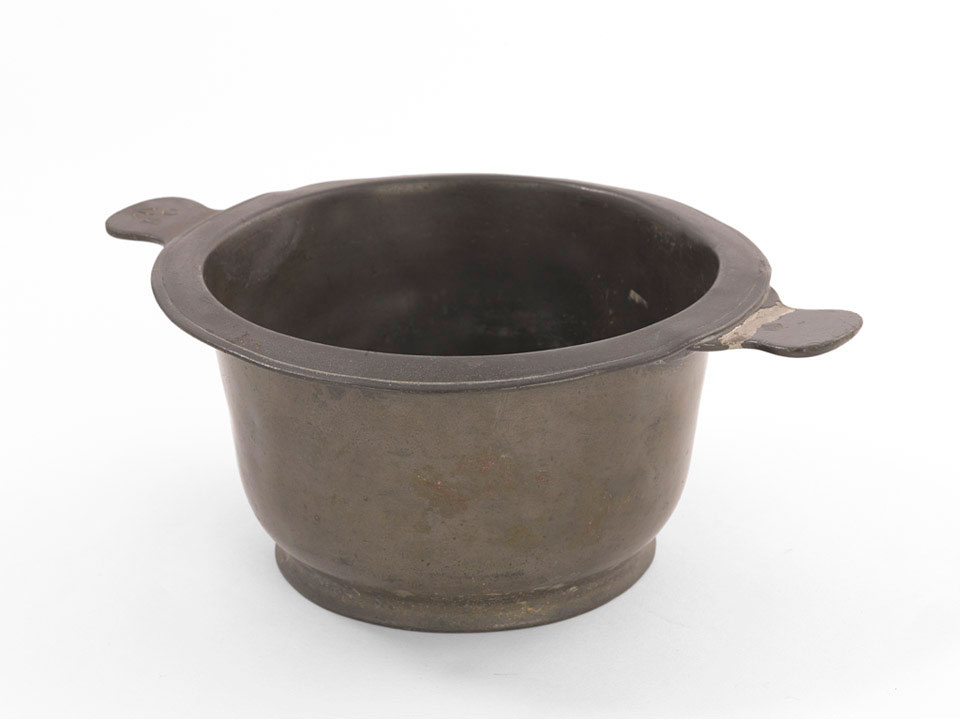 Chamber pot, 1850 (c) | Online Collection | National Army Museum, London