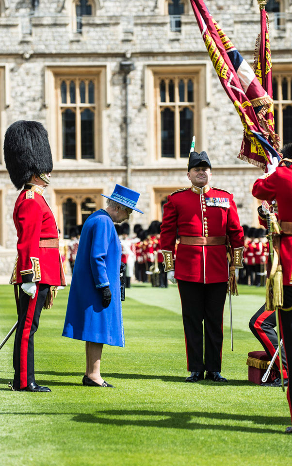 Presentation of new colours to 1st Battalion The Welsh Guards at ...