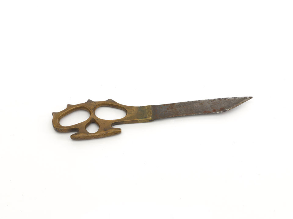 'Death's Head' Middle East Commando knife, 1941 (c) | Online Collection ...