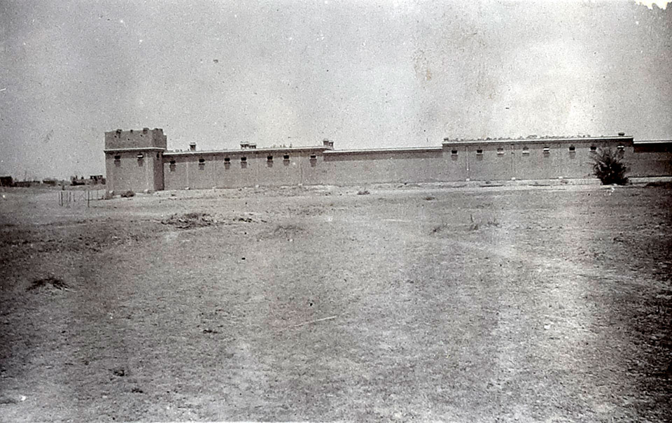 'A Mahsud fort, Tank. Now in the hands of the British', Waziristan ...