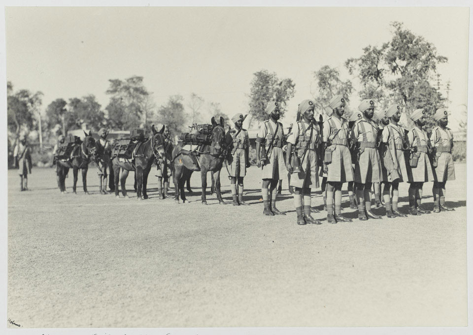 Machine gun team of 2nd Royal Battalion (Ludhiana Sikhs), 11th Sikh ...