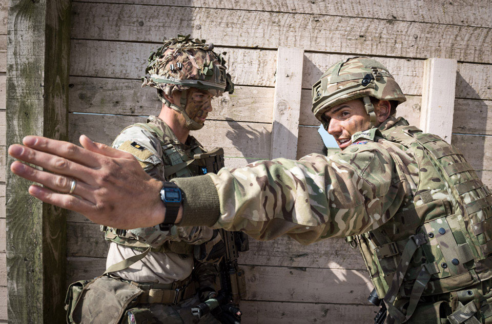 Soldiers from the Royal Anglian Regiment engaged in training, Lydd ...