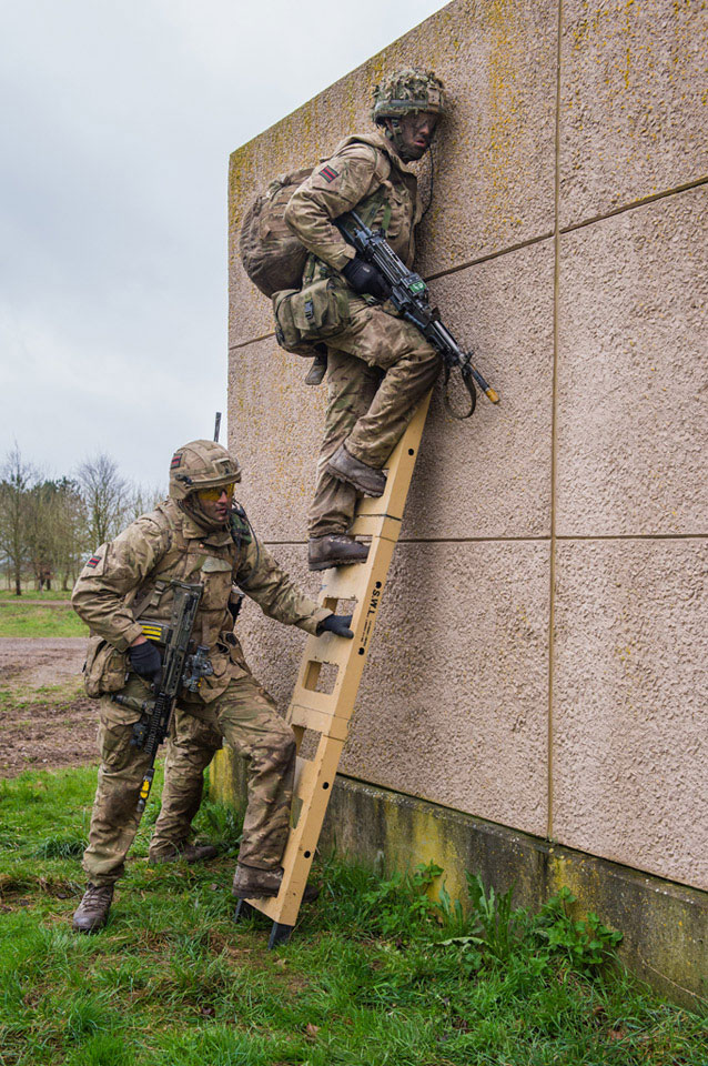 1st Battalion, The Rifles, training on Salisbury Plain, 2017 | Online ...