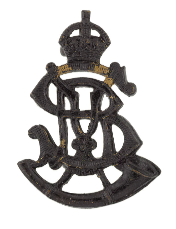 Helmet badge, Simla Volunteer Rifles, 1901-1947 | Online Collection ...