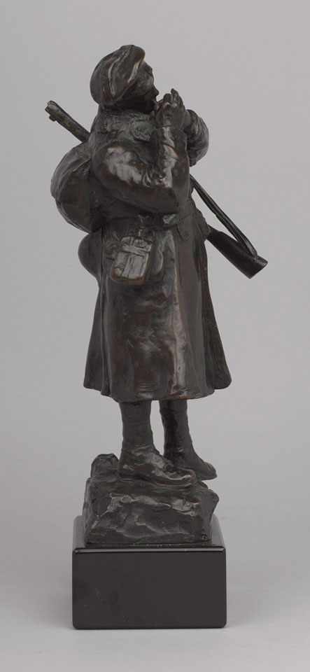 'Blighty', bronze statuette of an infantryman, 1916 (c) | Online ...