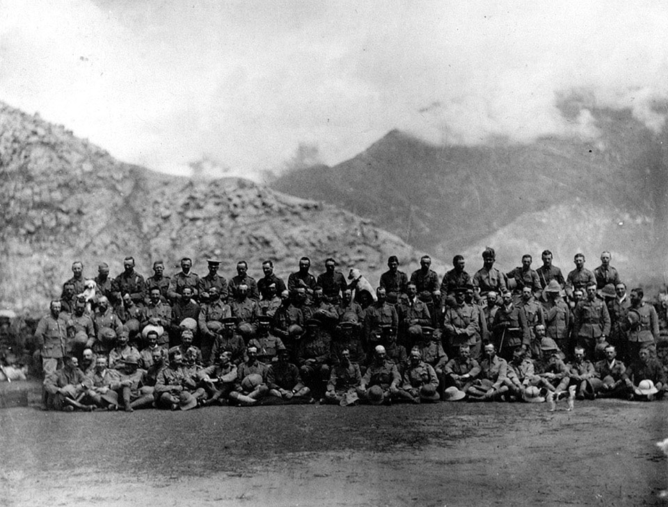 Officers of the Lhasa Column, Lhasa, Tibet, 28 August 1904 | Online ...