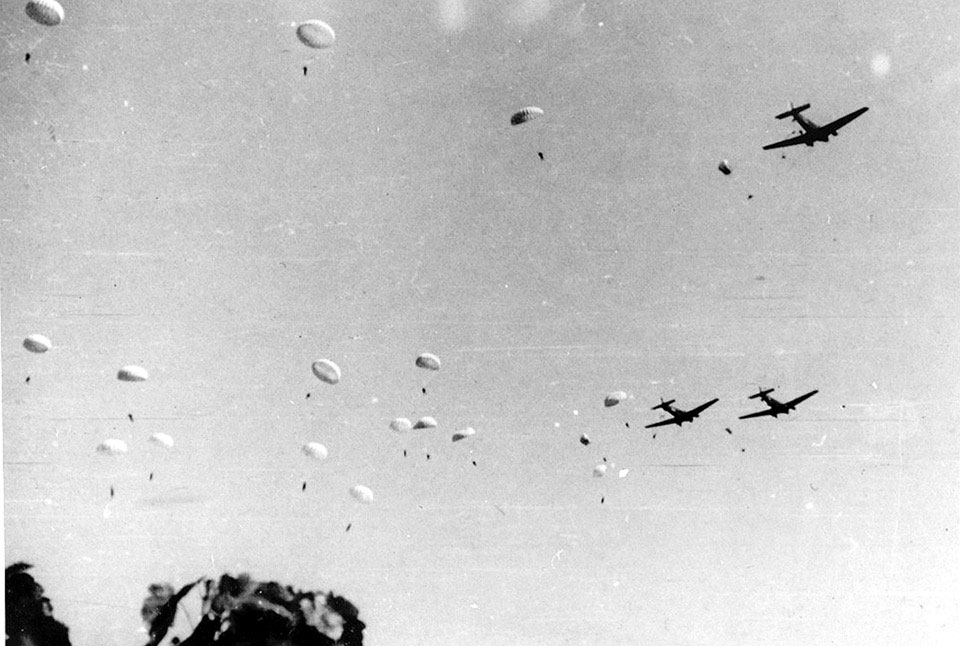 German parachute drop from Junkers 52 aircraft, Crete, 1941 | Online ...