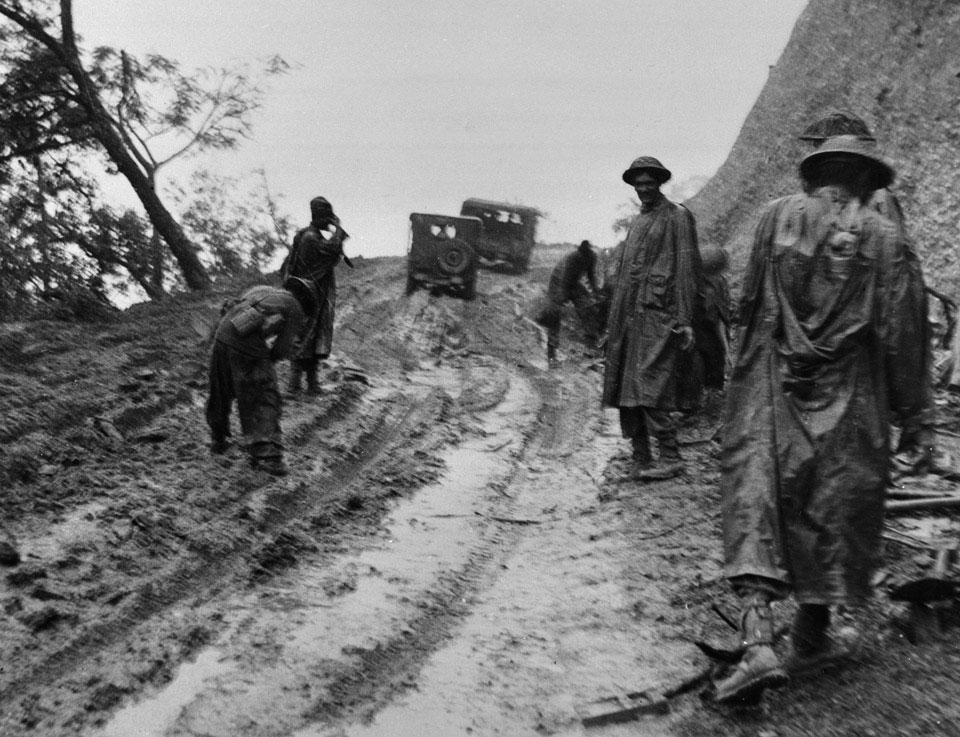 A detachment of the Royal Bombay Sappers and Miners attempting to ...