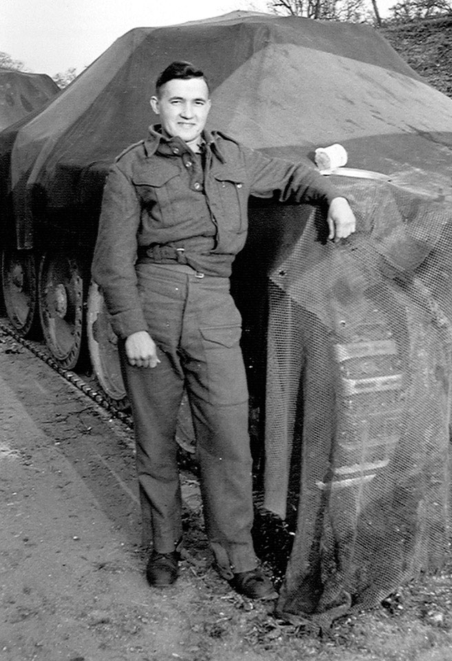 Ken Carroll, 3rd County of London Yeomanry (Sharpshooters), 1940 (c ...