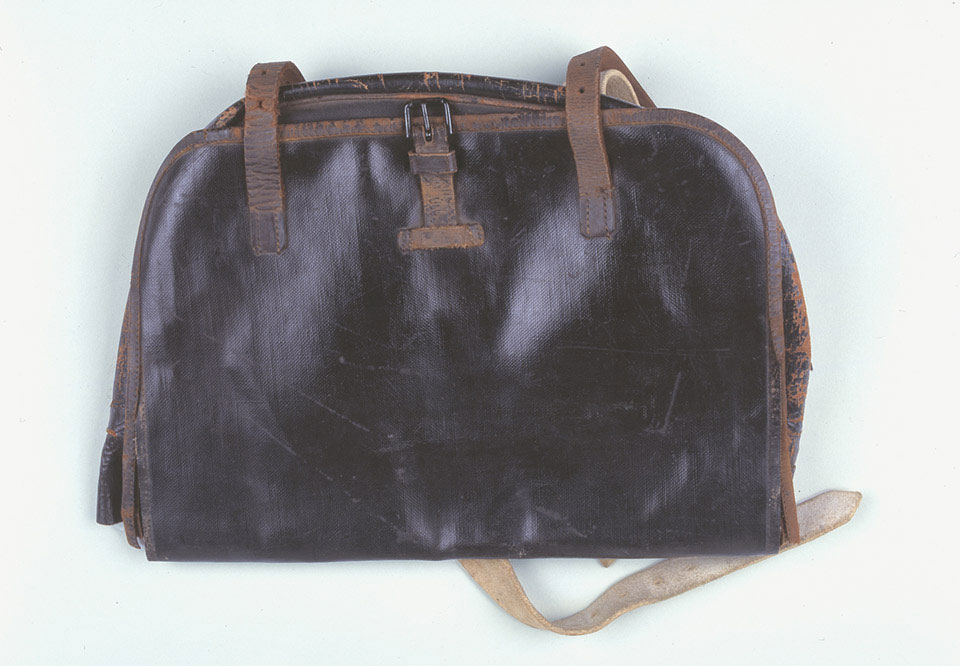 Valise belonging to a member of a volunteer infantry regiment, 1890 (c ...