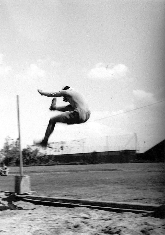 'Ken Carroll highjumping', 3rd County of London Yeomanry (Sharpshooters ...